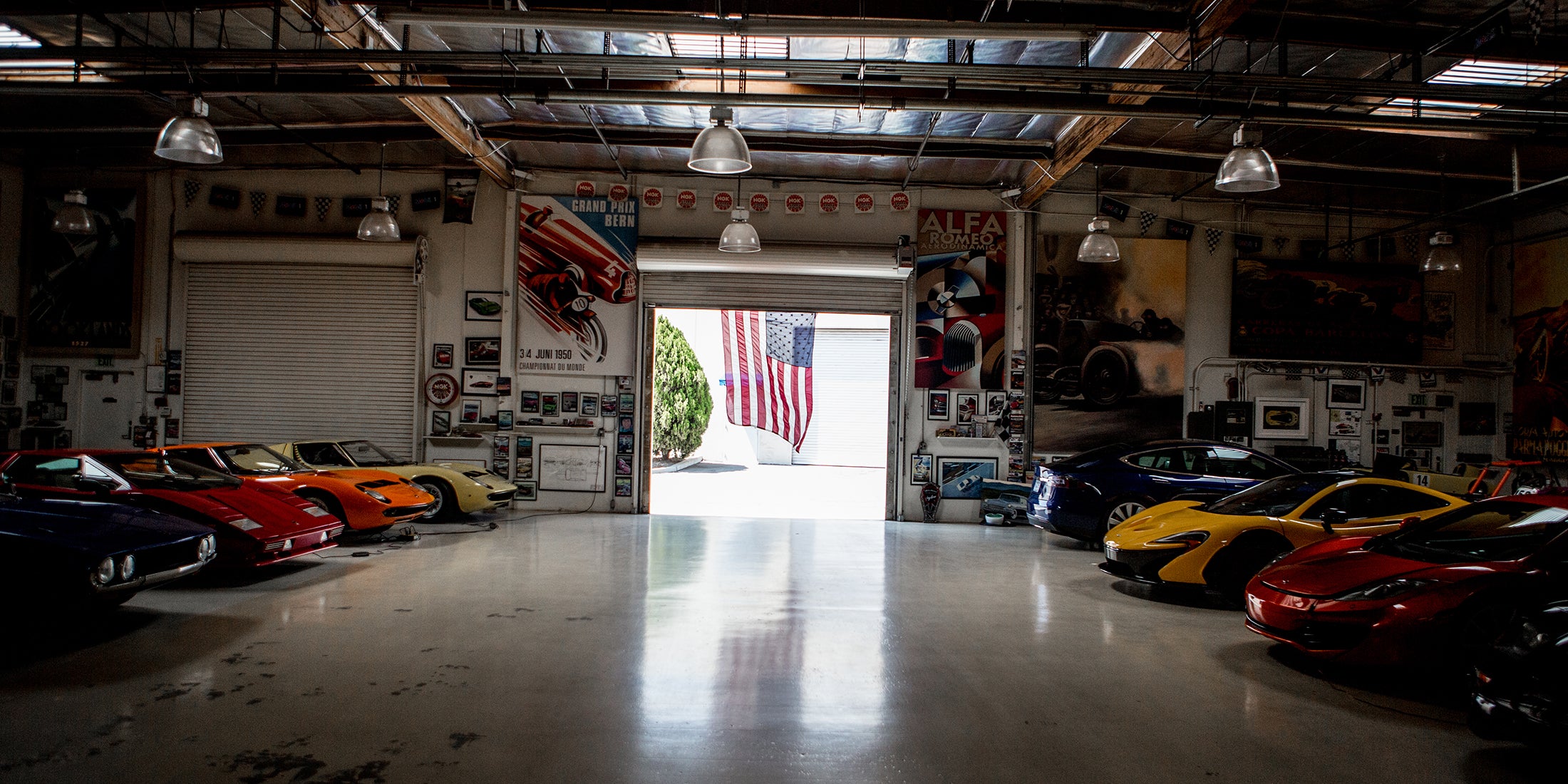 Leno's Garage | Ultimate Car Care from the Ultimate Garage