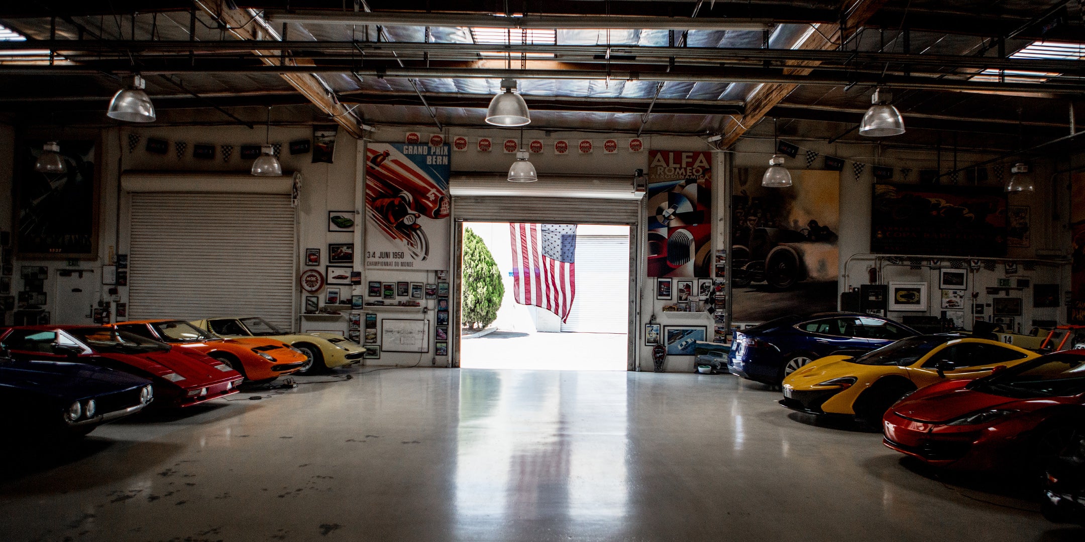 Leno's Garage | Ultimate Car Care from the Ultimate Garage